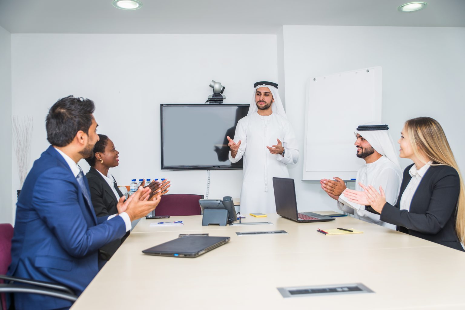 Guide to hire Emirati talent and support Emiratisation efforts